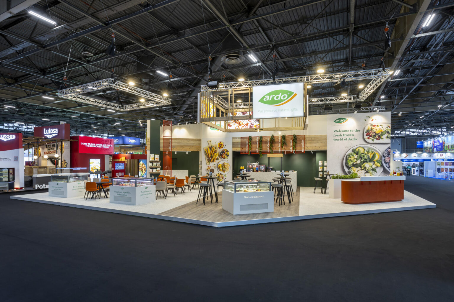 High-end design furniture rental | Adexpo